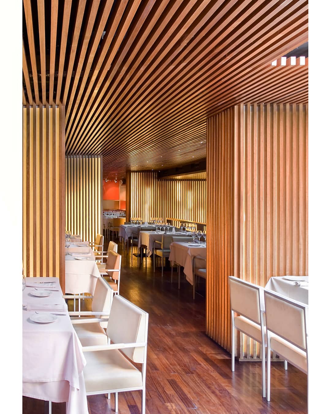 Attic Restaurant - arquitectura.divisibles.com